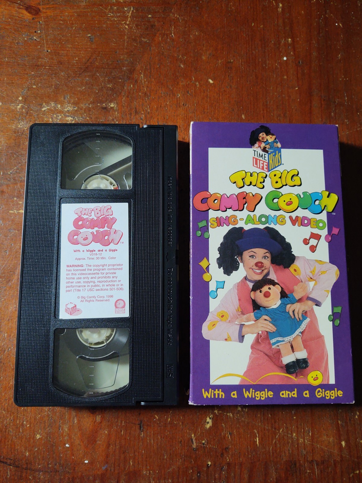 1998 THE BIG COMFY COUCH SING ALONG VIDEO VHS WITH A WIGGLE AND GIGGLE ...