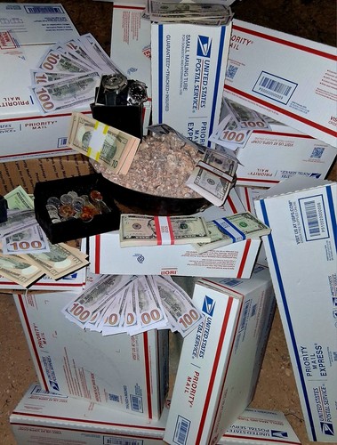 **Gold Ore Mystery Box** 5 Lbs Of Raw/ Unsearched Gold Ore & Mystery | eBay