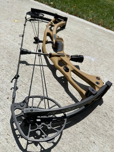 Hoyt RX-8 Ultra LH / 27-32 inch / 60-70# / Bourbon Riser and Black ...