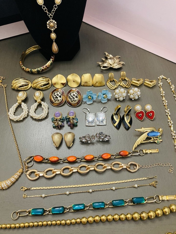 Vtg Givenchy Swarovski Monet Napier LCi Sarah Coventry And More Lot 30 ...