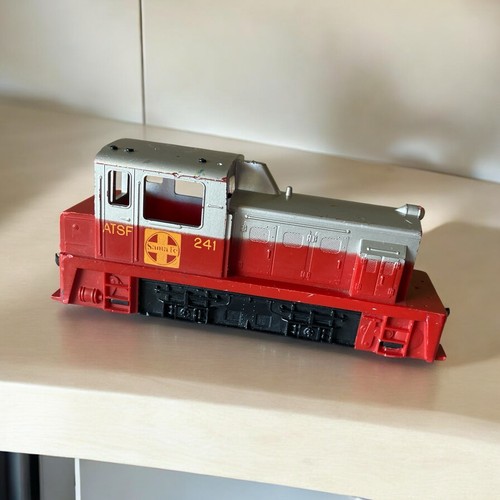 Vintage TYCO-HO Scale-Santa Fe Switcher Locomotive Engine-ATSF #241 ...