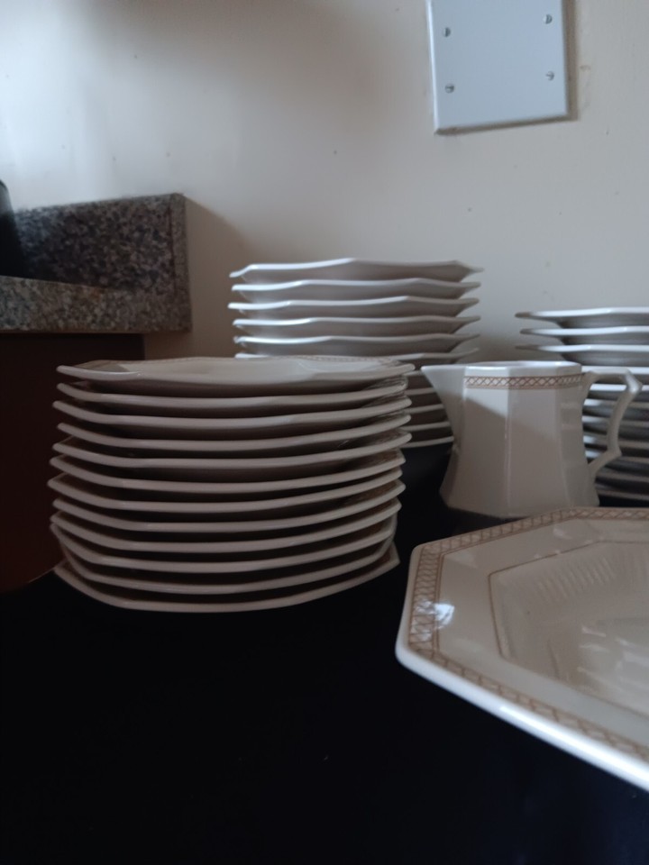 Lot of 58 pcs Vintage Nikko Classic Collection tableware set. Flowered ...