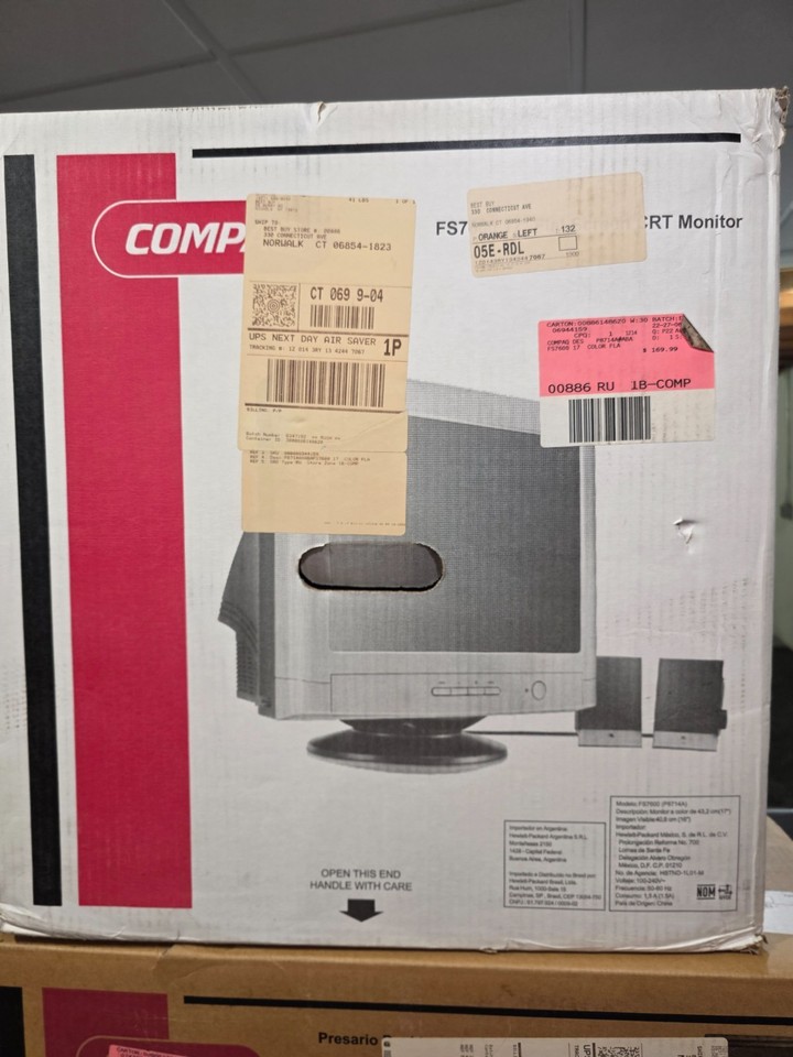 VINTAGE COMPAQ FS7600 FLAT SCREEN CRT MONITOR NEW NEVER USED FACTORY ...