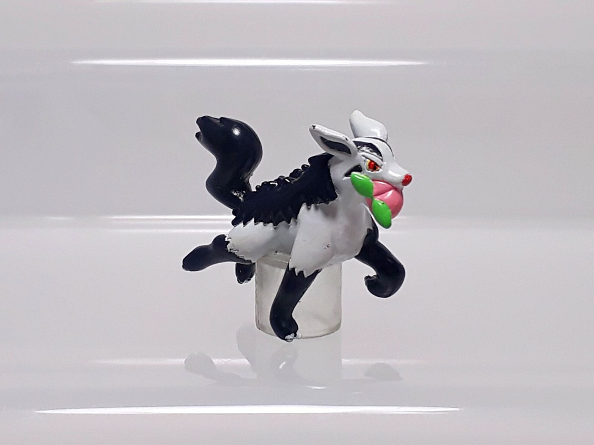 Pokemon Mightyena Toy