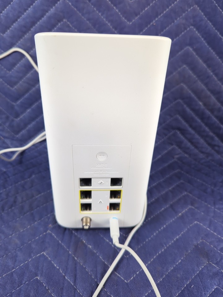 Comcast Xfinity XB7-T GIGABIT Modem WiFi Router ,Turns On -Untested ...