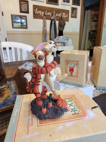 Disney Figurine "There’s No Such Thing as Too Much Hug" Tigger And ...