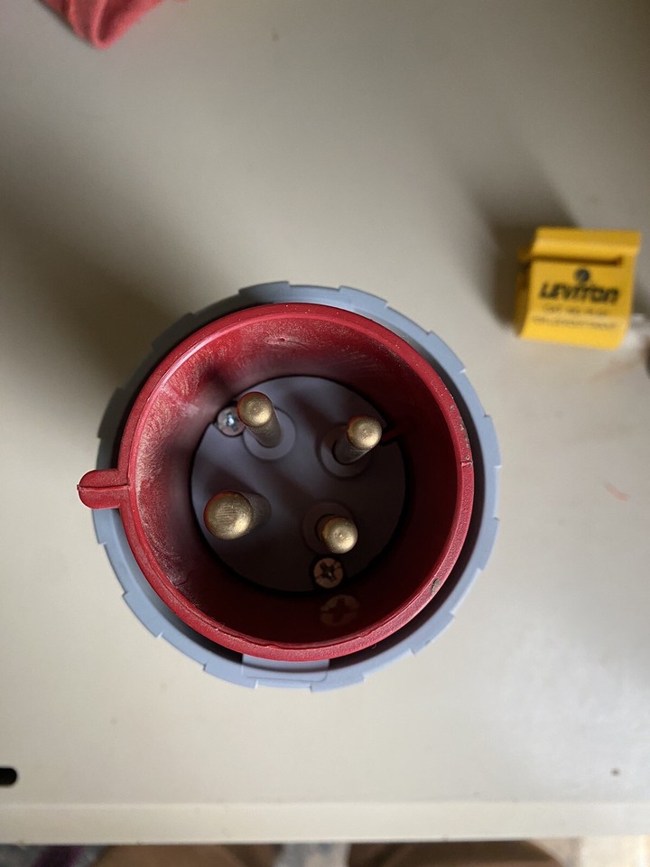 LEVITON 430P7W AND LEVITON PLG1 | eBay