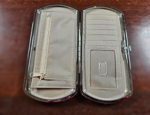 Thirty One 31 Padded Wallet Hard Case Clutch Snap Tan Swirls Never used ...
