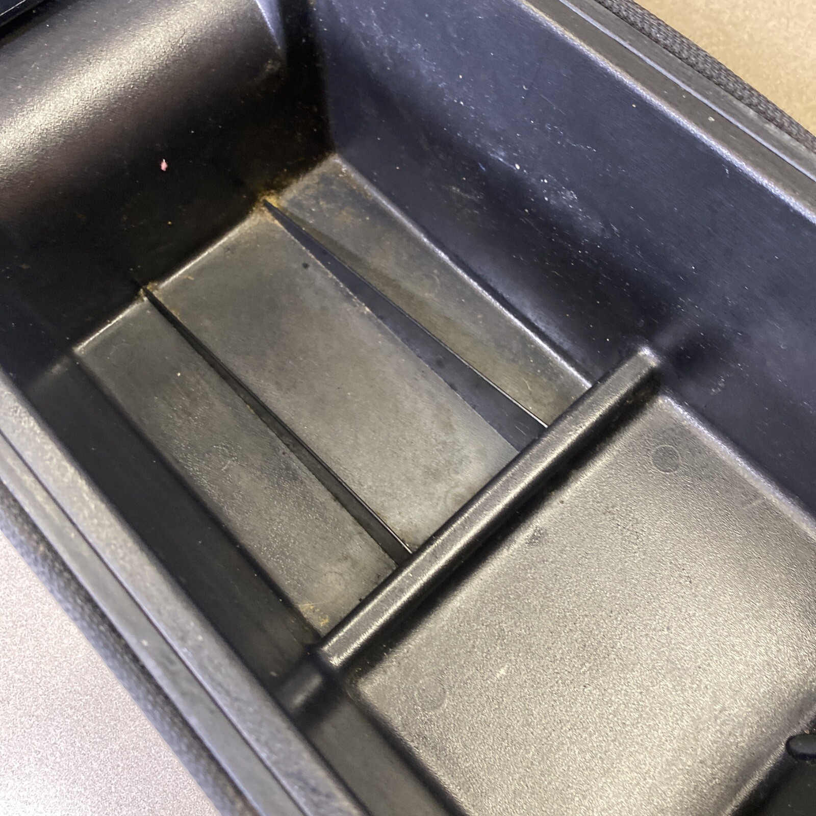 2004-2011 Ford Ranger Armrest Storage Center Console OEM | eBay