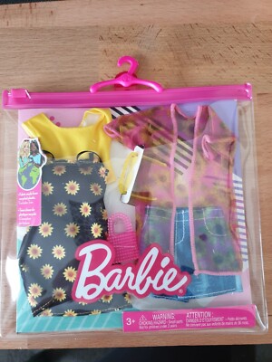 2021 Mattel Barbie Fashion - 2 complete outfits + accessories - HBV71 ...