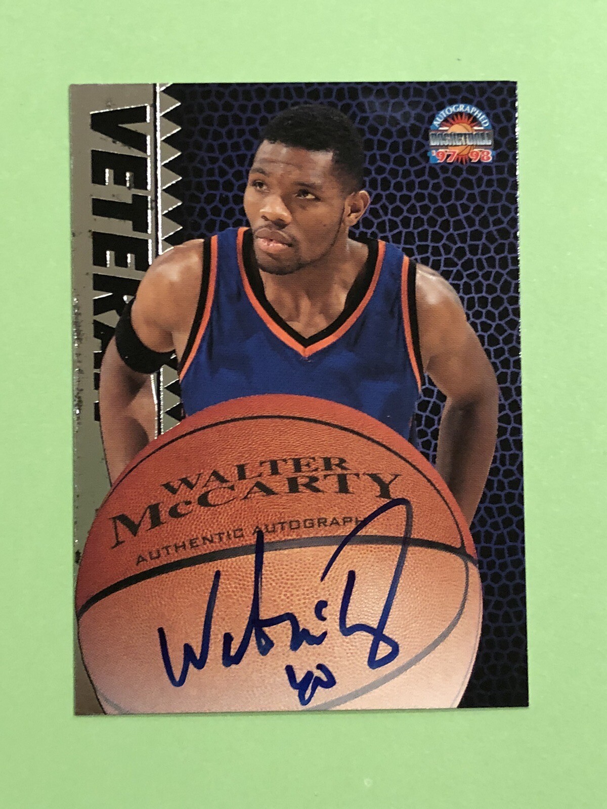 1997 Score Board Walter McCarty Autographed Insert Basketball Card On ...
