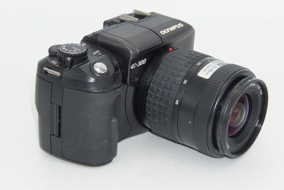 Olympus E-300 Digital Camera 8MP with ZUIKO 14-45mm Lens HyperCrystal ...