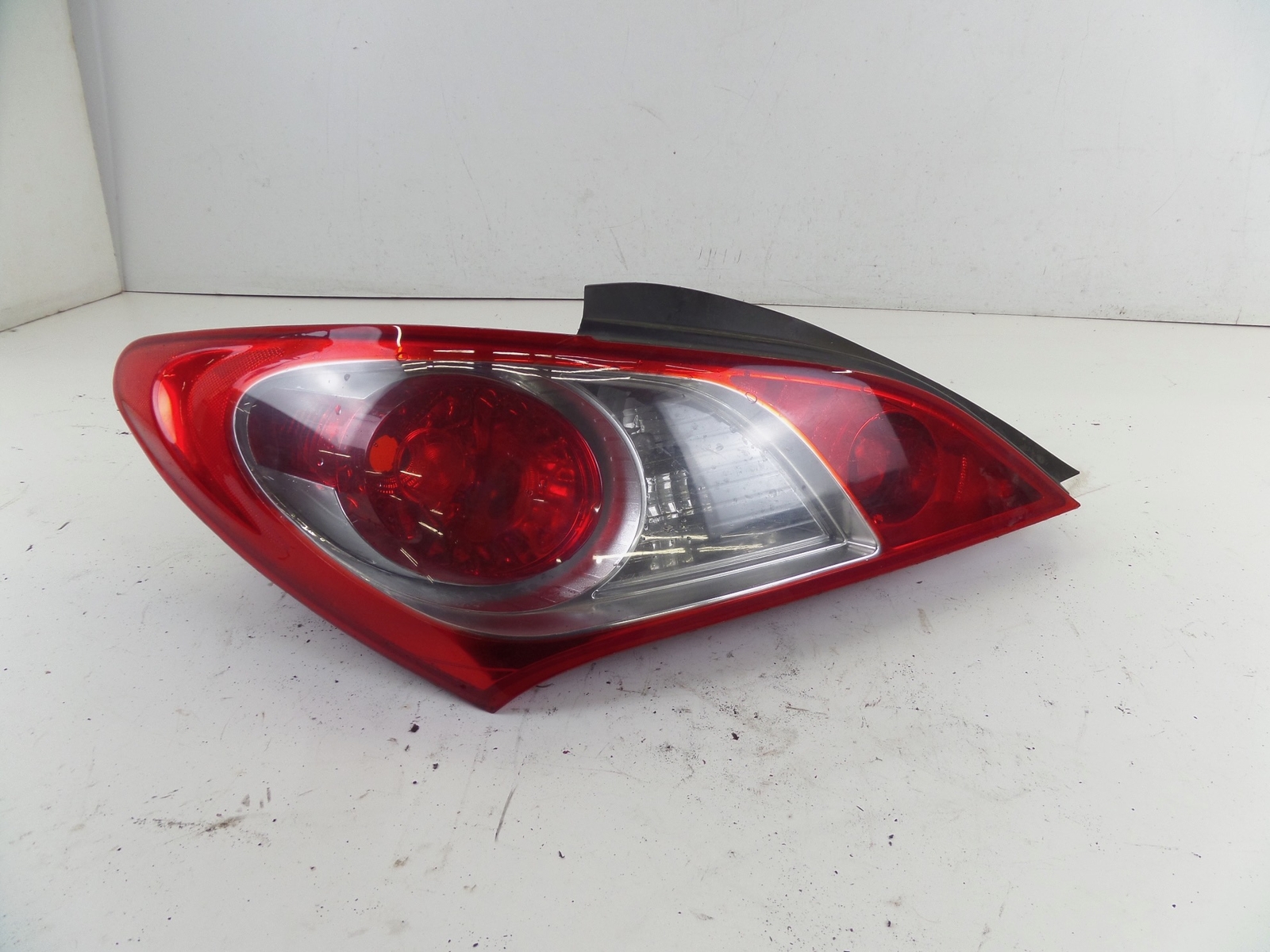 Hyundai Genesis Coupe Left Brake Tail Light BK1 10-12 OEM Some ...