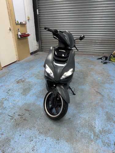 50cc Sinnis Twist Moped | eBay UK