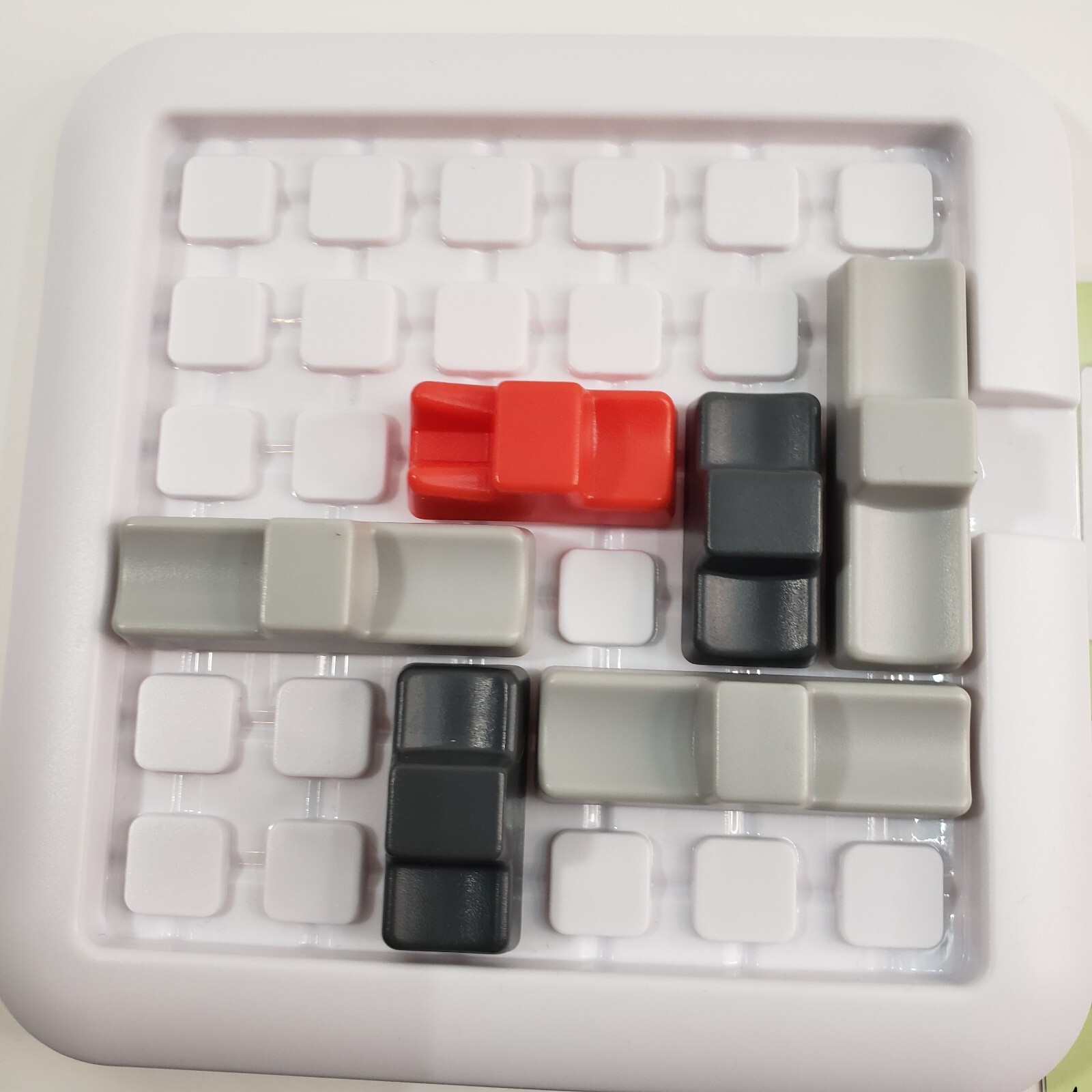 Rush Hour Brain Fitness by ThinkFun - Sliding Block Logic Game 80 ...