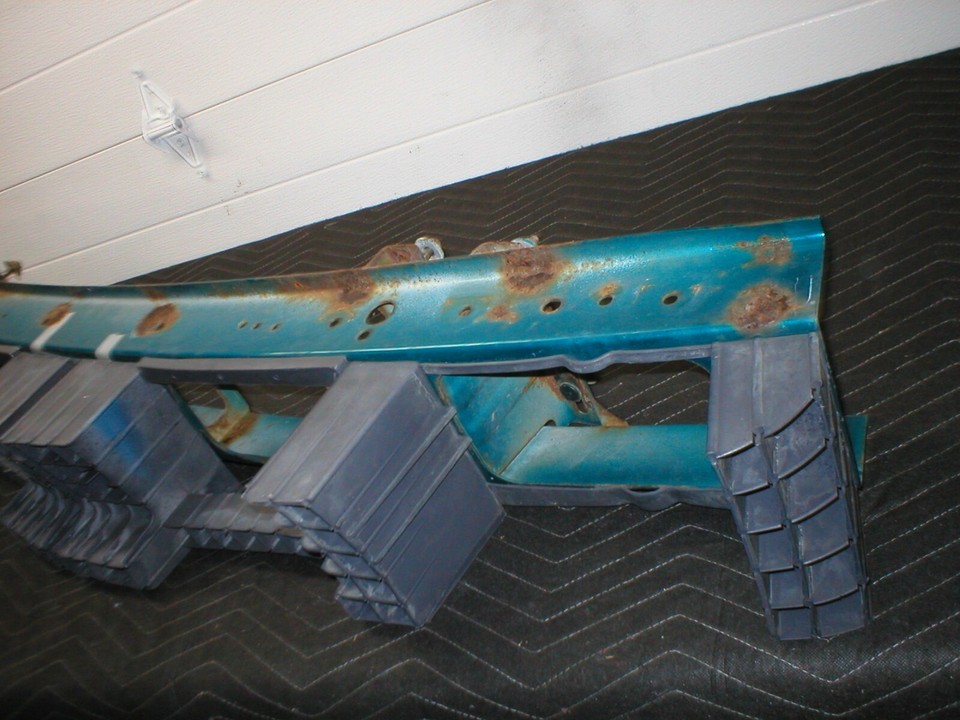 1985-1992 Camaro Iroc Z28 RS Front bumper Crash Inpact Absorber Bar ...