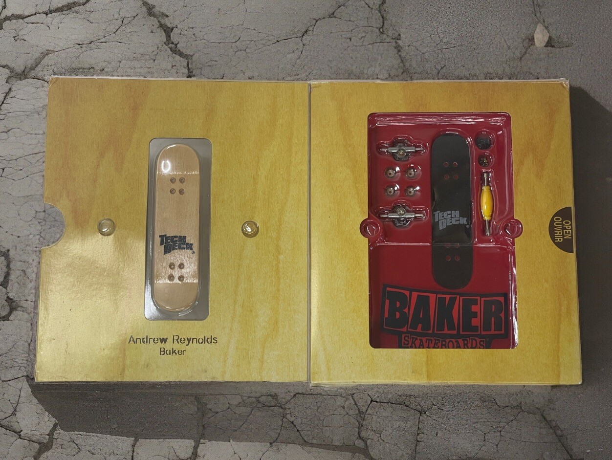 Tech Deck/Baker Skateboards Wooden Collector Series Fingerboard