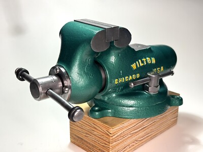 Vises - Bullet Bench Vises