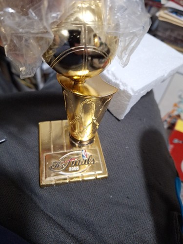 Larry O'Brien 2006 NBA Finals Replica Championship Mini Trophy TR28 ...
