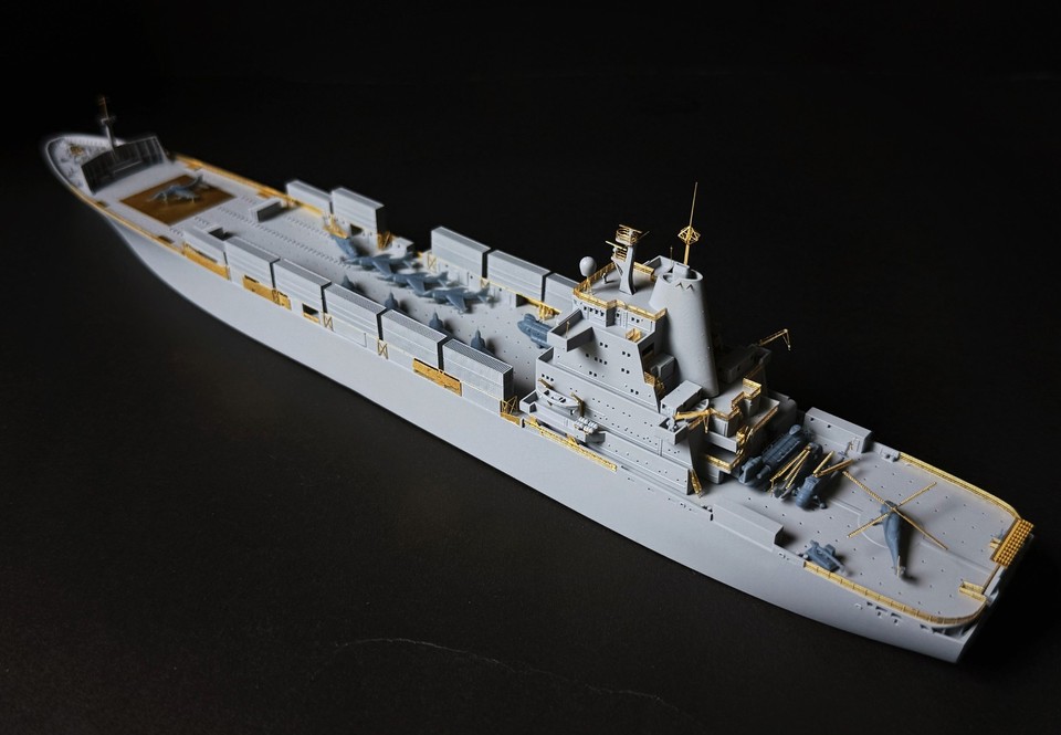 EVMODEL S100 1/700 RFA Atlantic Conveyor CVE 【1982 Falklands War】Model ...