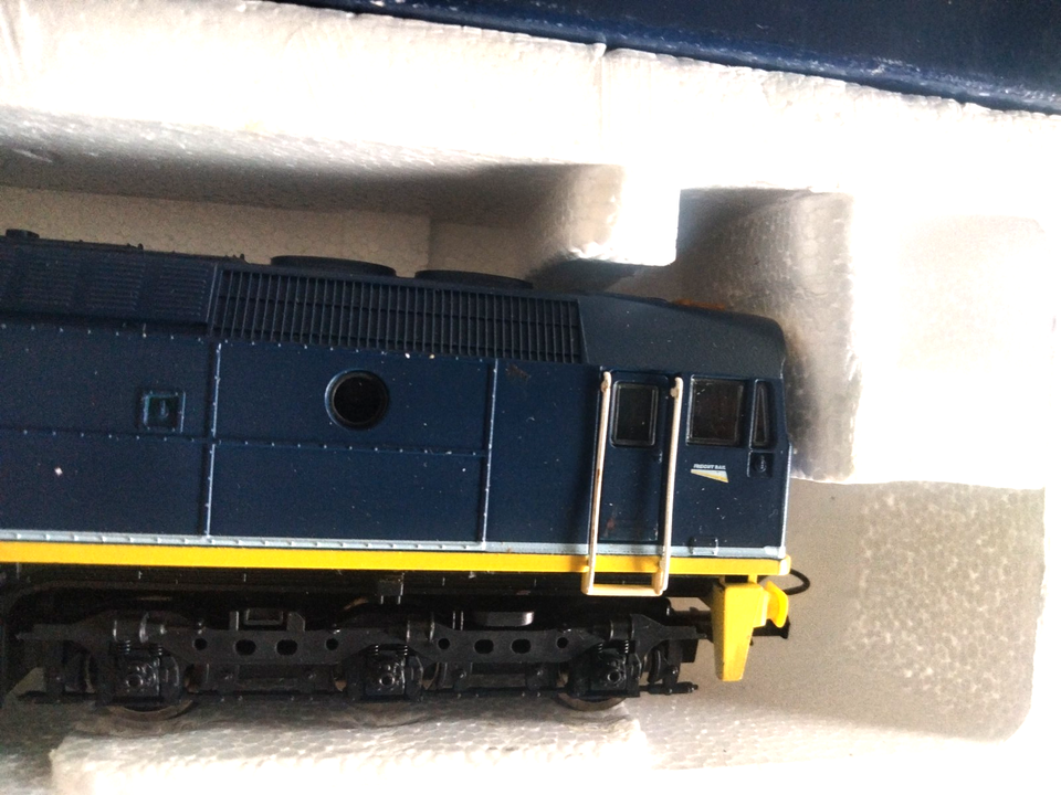 LIMA Australian NSW 422 Class Loco Electric Train HO blue 42210 new ...