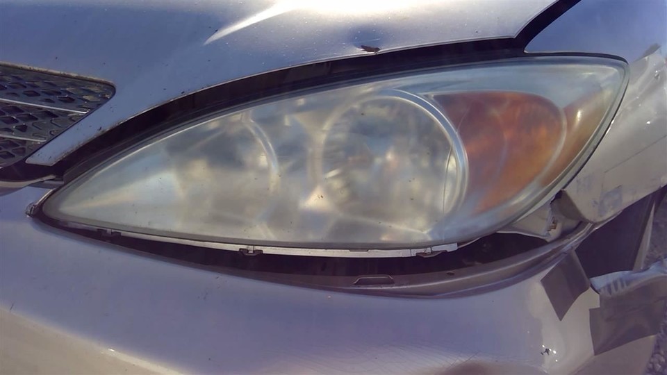 Used Automatic Transmission Shift Lever Assembly fits: 2003 Toyota ...