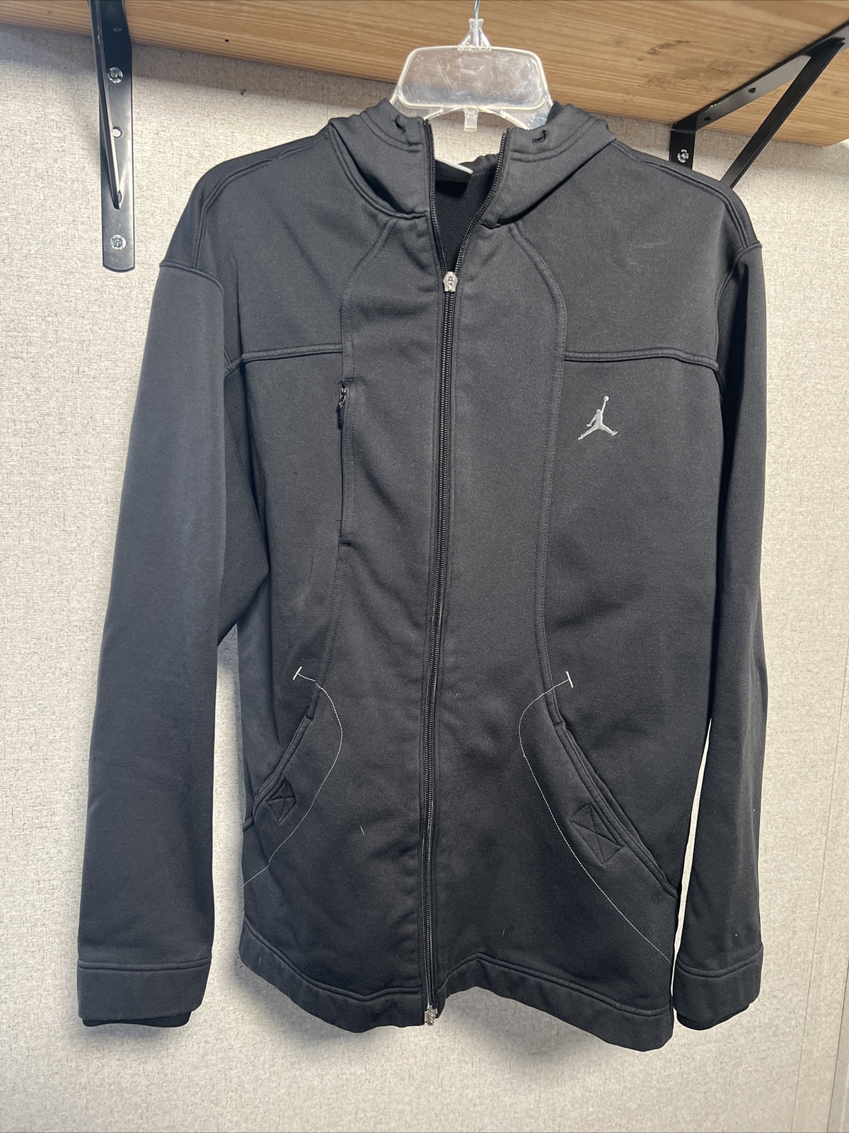 Jordan Jacket RN#56323 CA#05553 Front Zipper Pull BROKEN*Size M Black ...