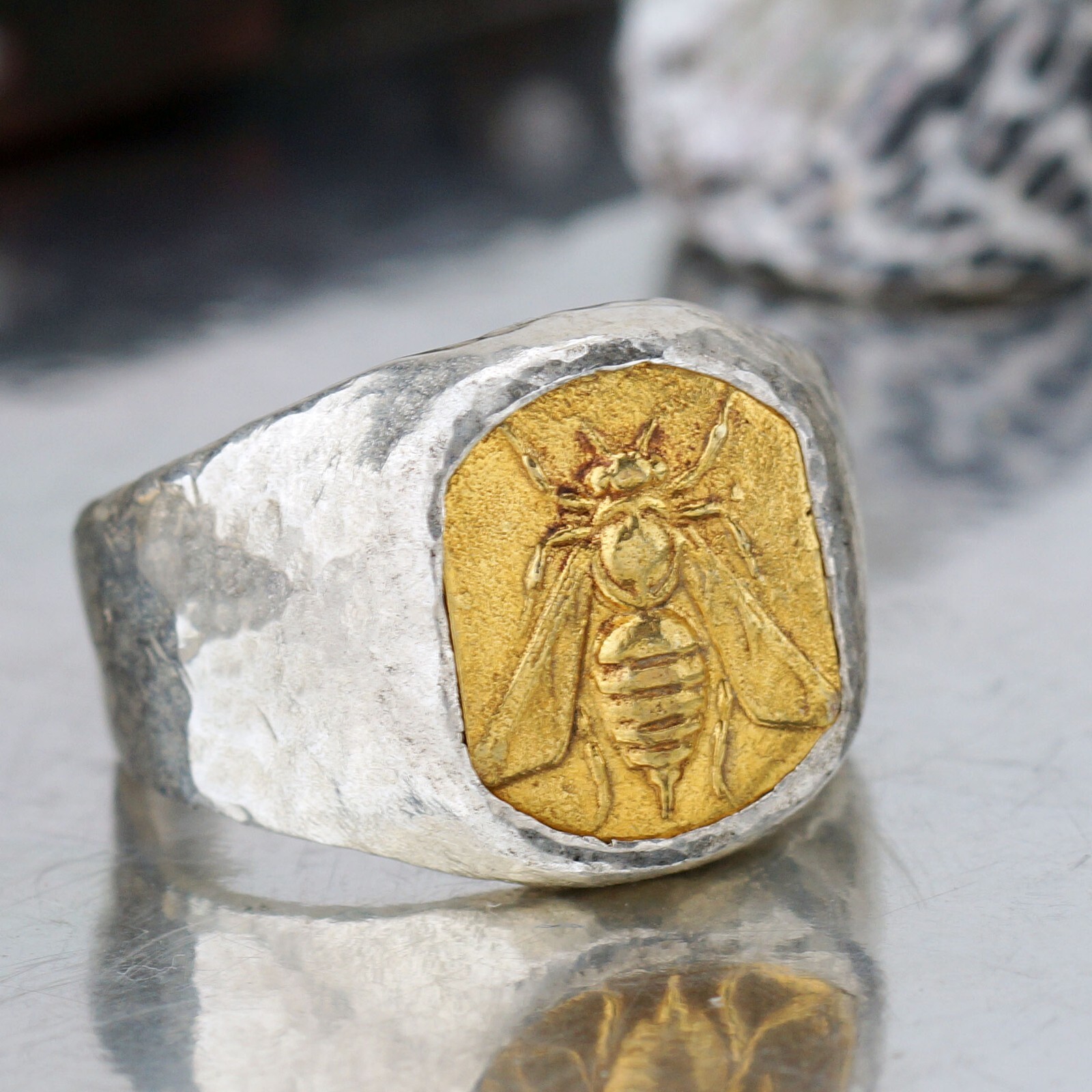 ALL SIZES 925 k Silver Large Men's Signet Bee Coin Ring Hammered ...