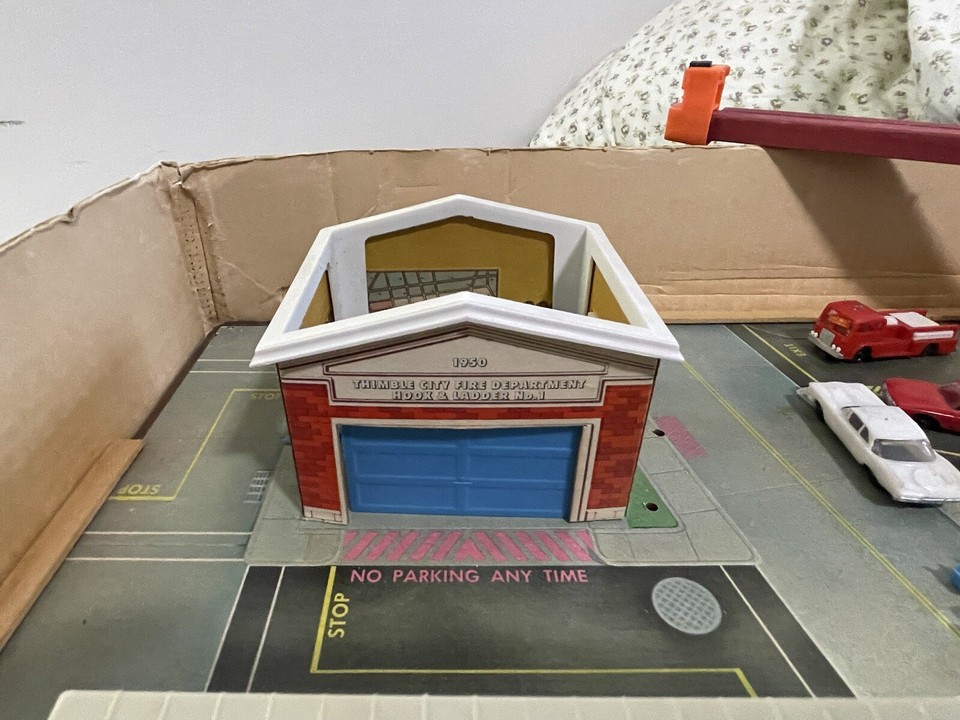 Very Rare NMIB Large Playset 1964 Remco Magnetic Thimble City #670 | eBay