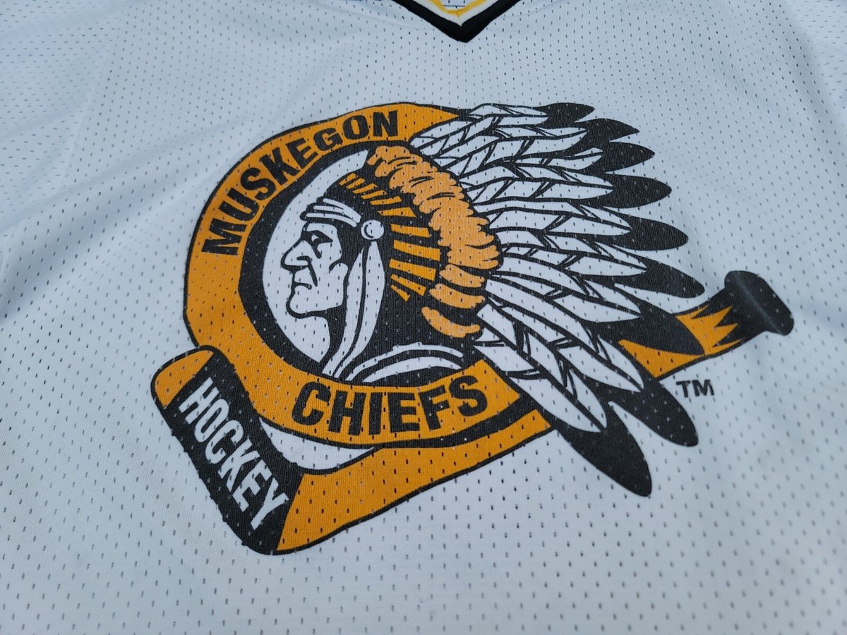 Muskegon Chiefs Logo MCC's Glover Fills Key Role As Athletic Trainer