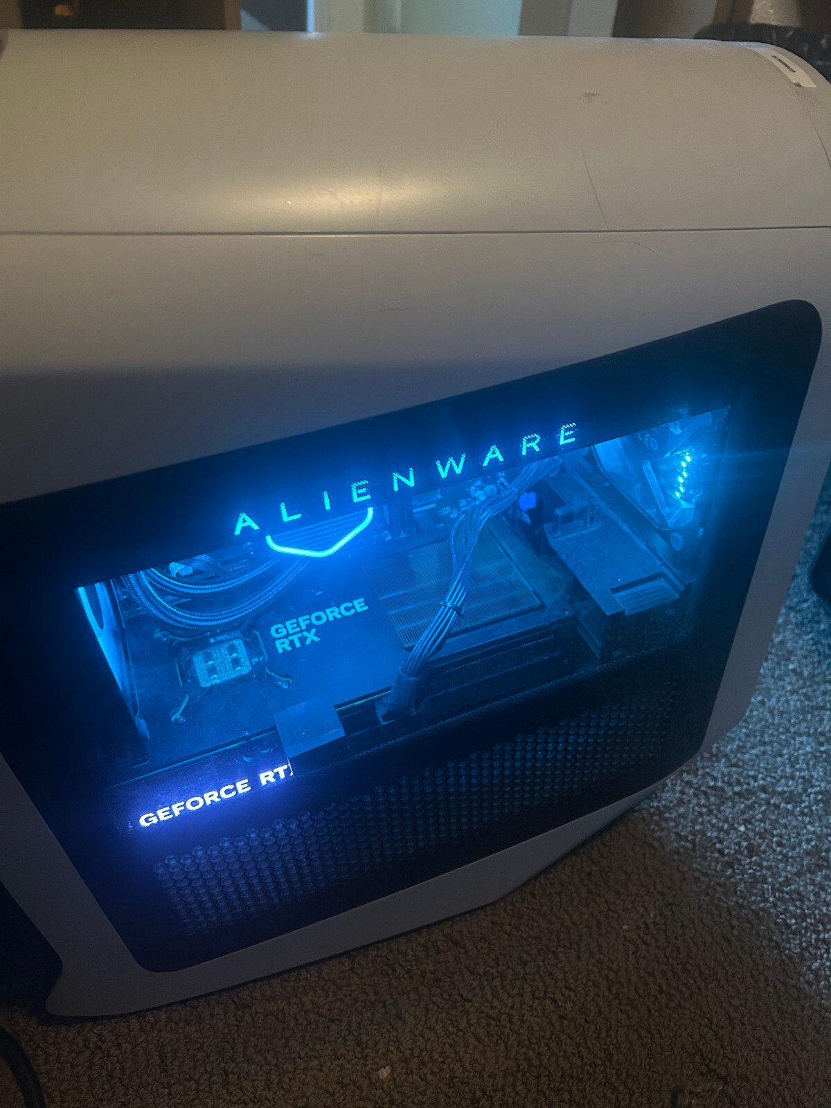Alienware Aurora R15 RTX 4090, 64GB ram, 4GB M2 SSD, i13900kf. GAMING ...