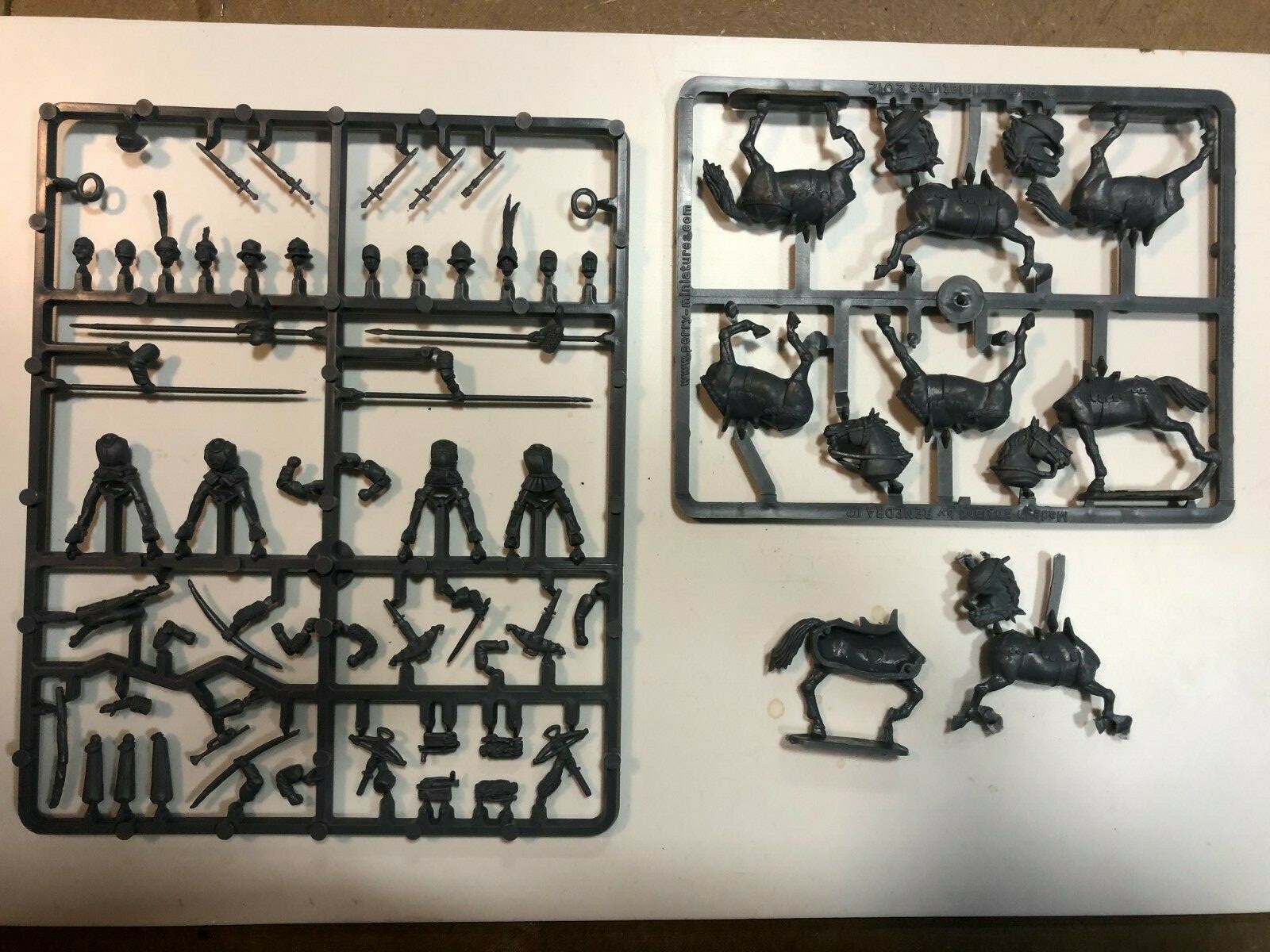 LIGHT CAVALRY SPRUES - MEDIEVAL - PERRY MINIATURES - 28MM | eBay