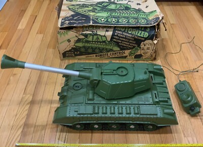 Vintage 1960’s Deluxe Battery Motorized Tiger Joe Tank Remote Toy ...