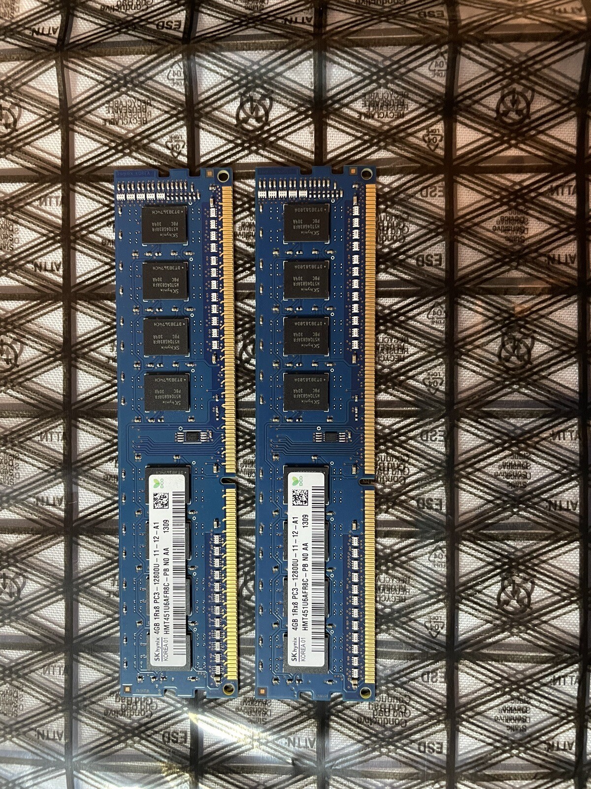 SK hynix 4GB 1Rx8 PC3 12800U DIMM | HMT451U6AFR8C-PB | 8GB Total (Lot ...