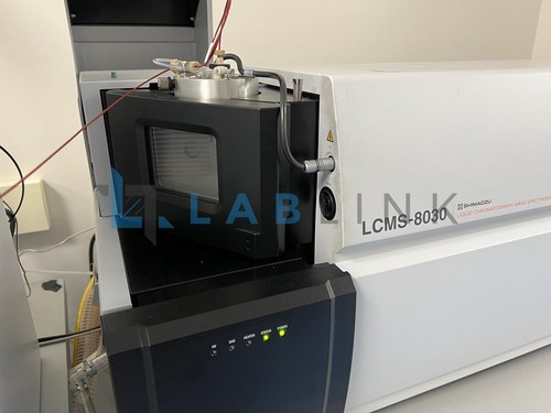 Shimadzu LCMS-8030 LCMS Mass Spectrometry - Nexera X2 - SPD-M40 ...