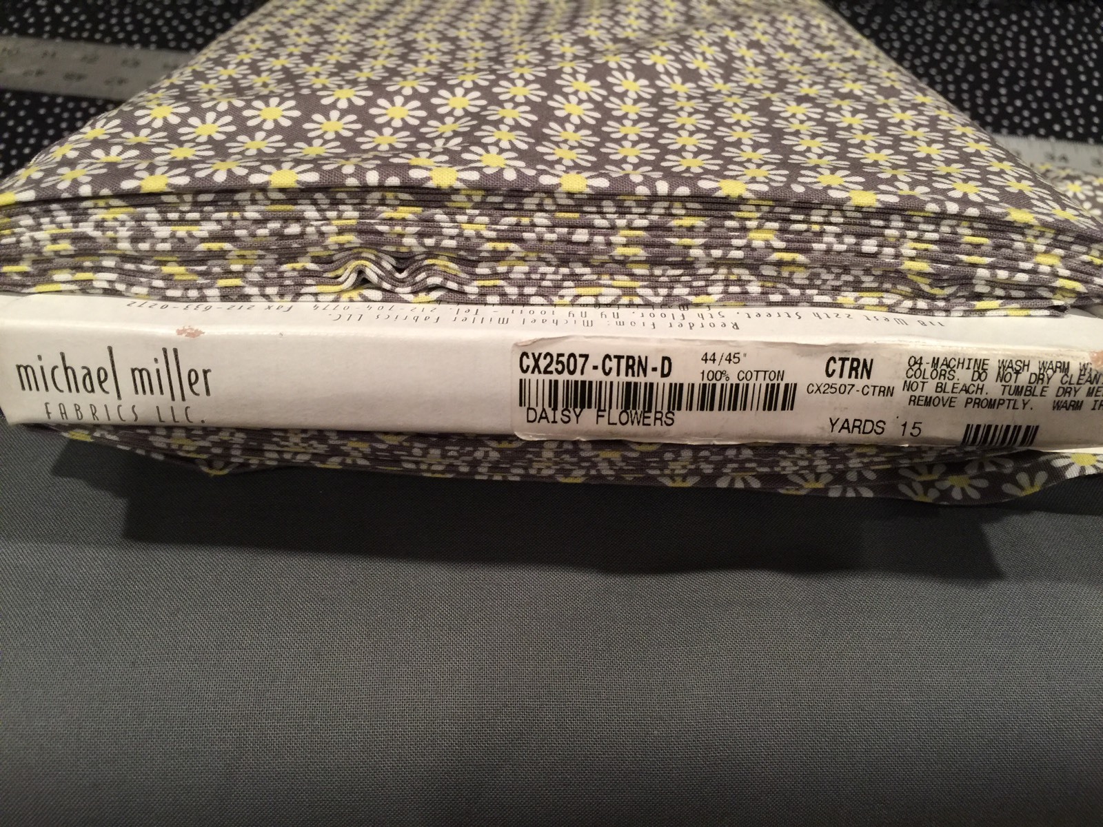 Daisy Flowers By Michael Miller CTRN/GREY Fabric BTHY Cute! | eBay