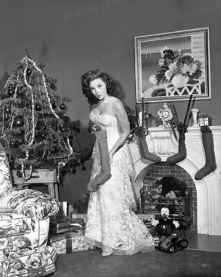 8x10 Print Susan Hayward Photographed at Home at Christmas #5502322 | eBay