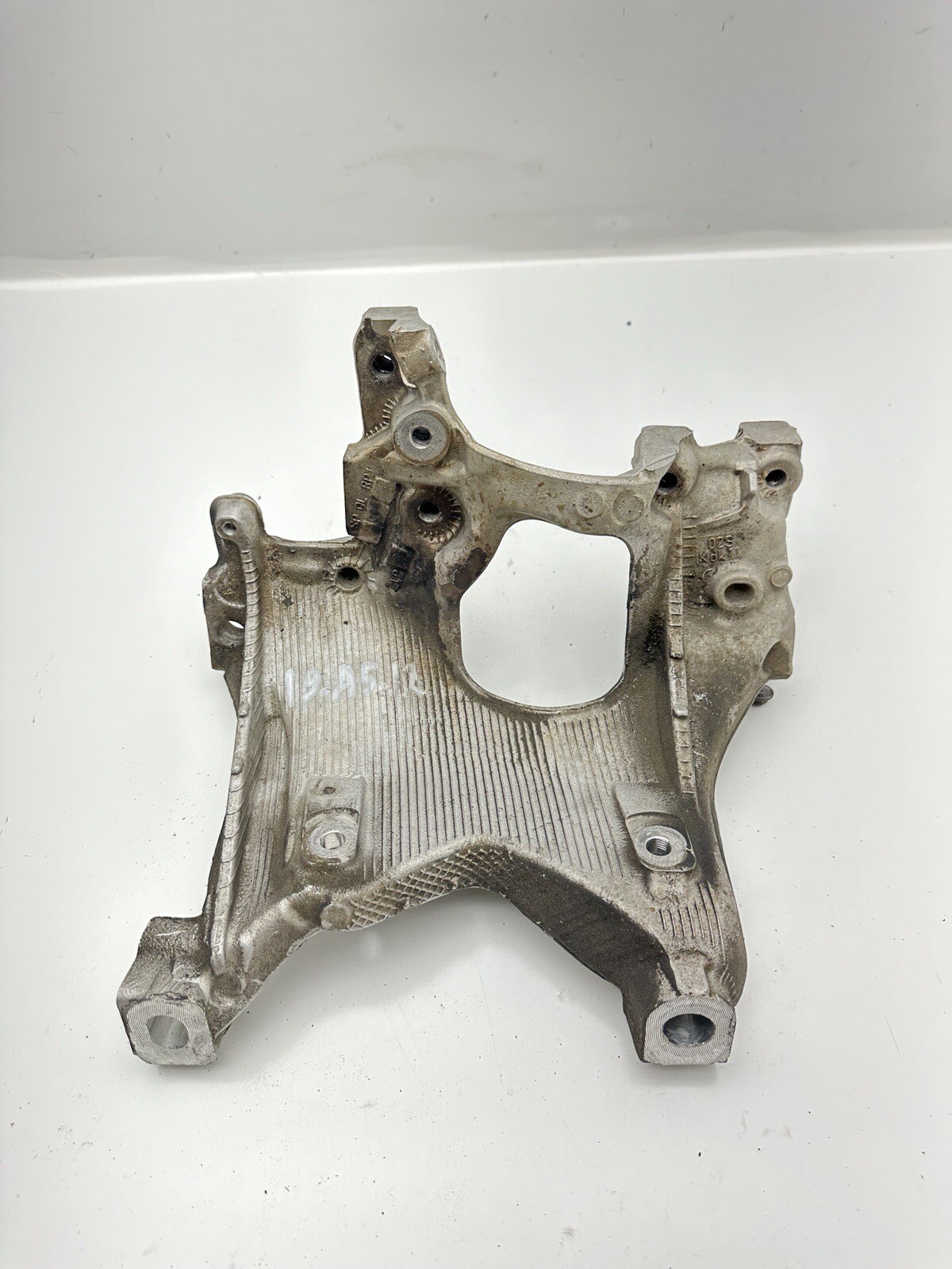 2018-2023 AUDI A5 S5 B9 - LEFT Subframe / SUB Frame Mount Bracket OEM ...