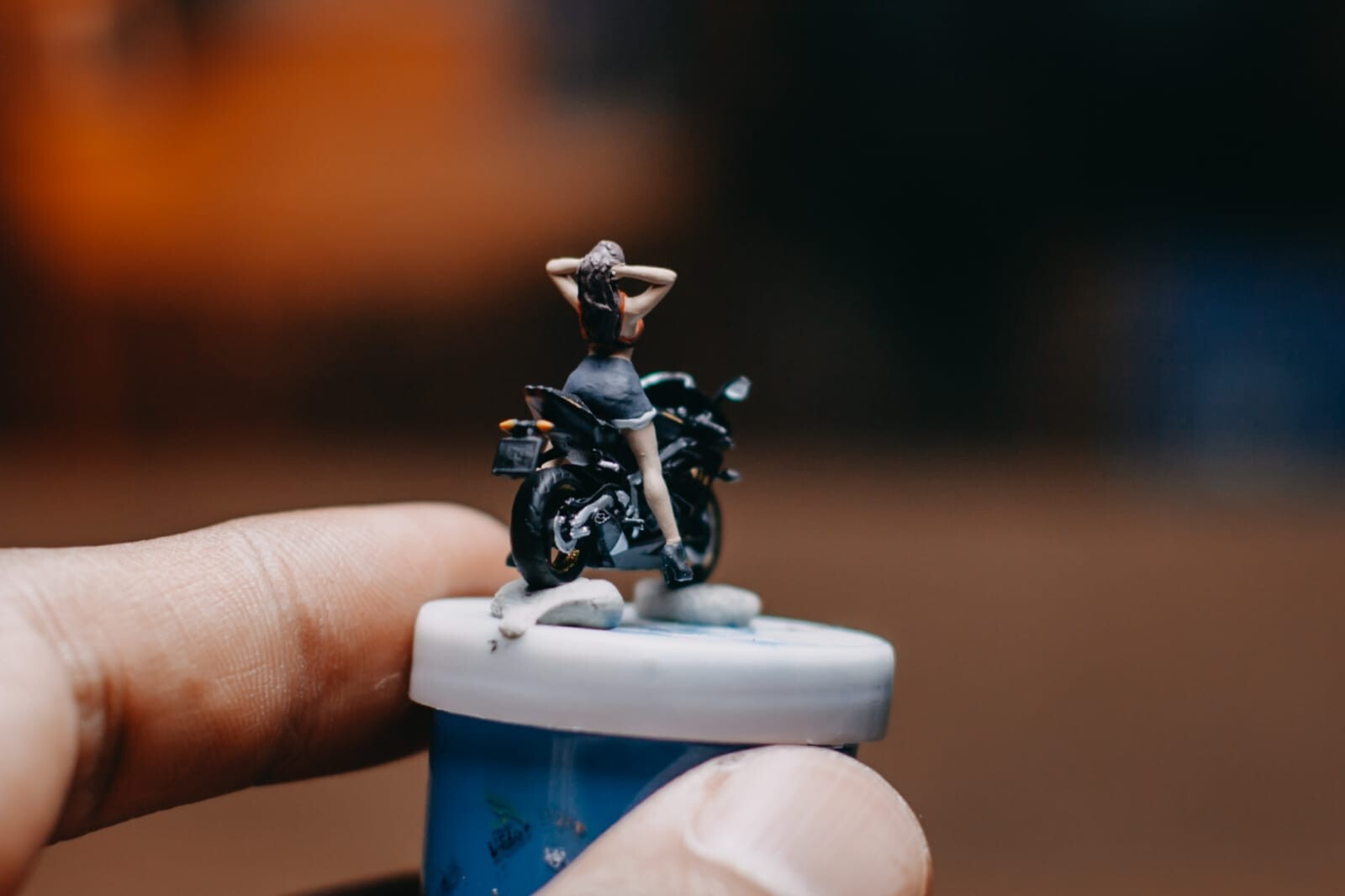 Lady Motorcycle Rider Biker #4 HO 1/87 1/64 miniature figure no preiser ...