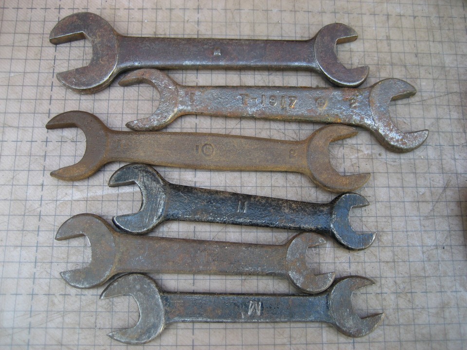 Lot Of 16 Antique Vintage Ford Wrench Old Car Tractor Farm Rusty Tools ...