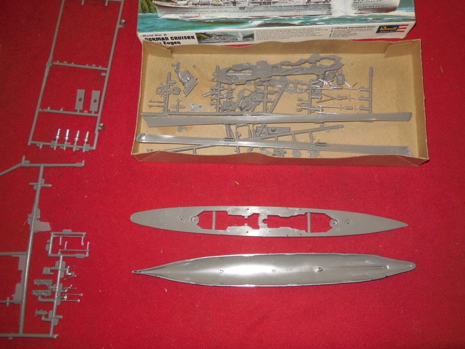Revell WWII Battleship German Cruiser Prinz Eugen 1/720 scale model kit ...