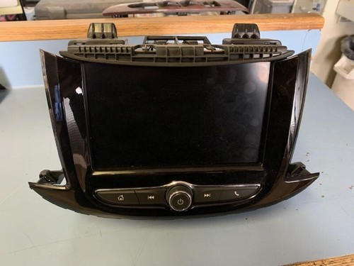 2021-2022 Chevrolet Trax AM FM Radio Receiver Control Panel Display ...
