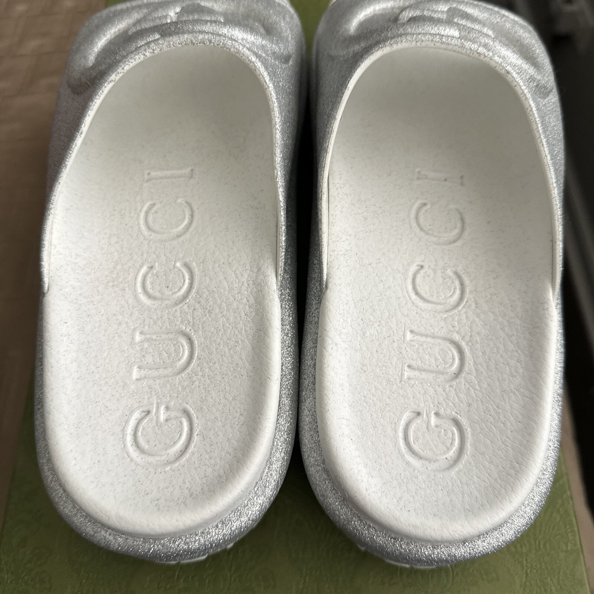 Gucci Interlocking G Platform Slides Glitter Silver Sandal Gucci Interlocking G Platform Slides Glitter Silver Sandal