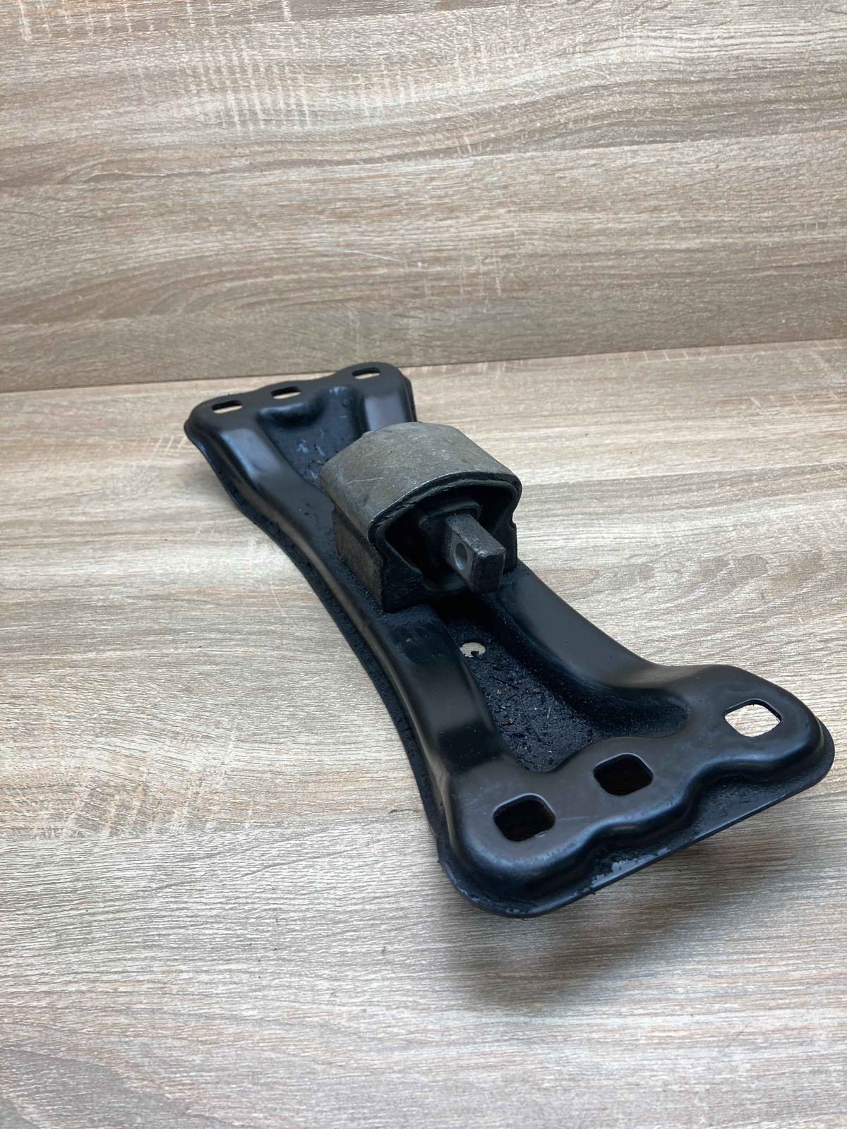 A2112421901 OE Mercedes Benz W211 ENGINE MOUNT BRACKET Mounting for ...
