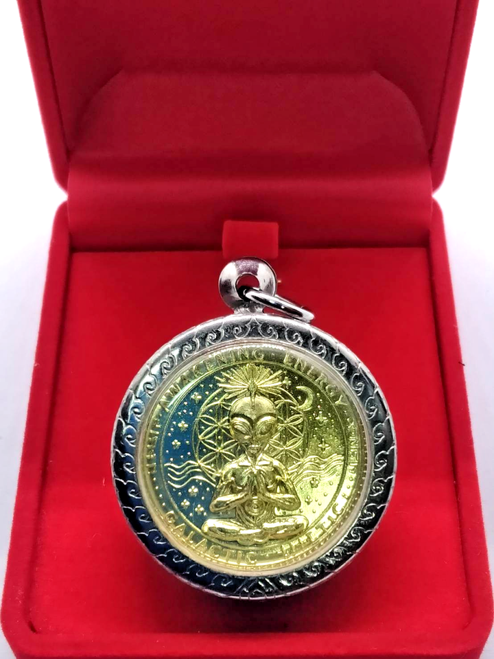 UFO ALIEN Coin Extraterrestrial Energy Protection Amulet Thai SPACE ...
