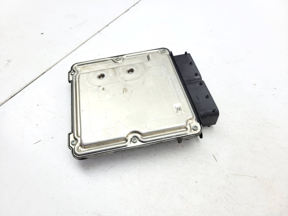 ENGINE CONTROL MODULE ECU UNIT 04L907309P 2.0 DIESEL VOLKSWAGEN GOLF ...