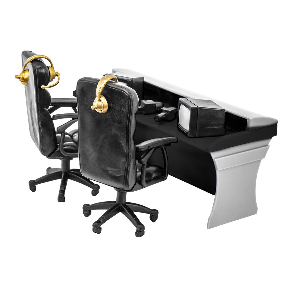 ULTIMATE Black Commentator Table Playset for WWE & AEW Action Figures ...