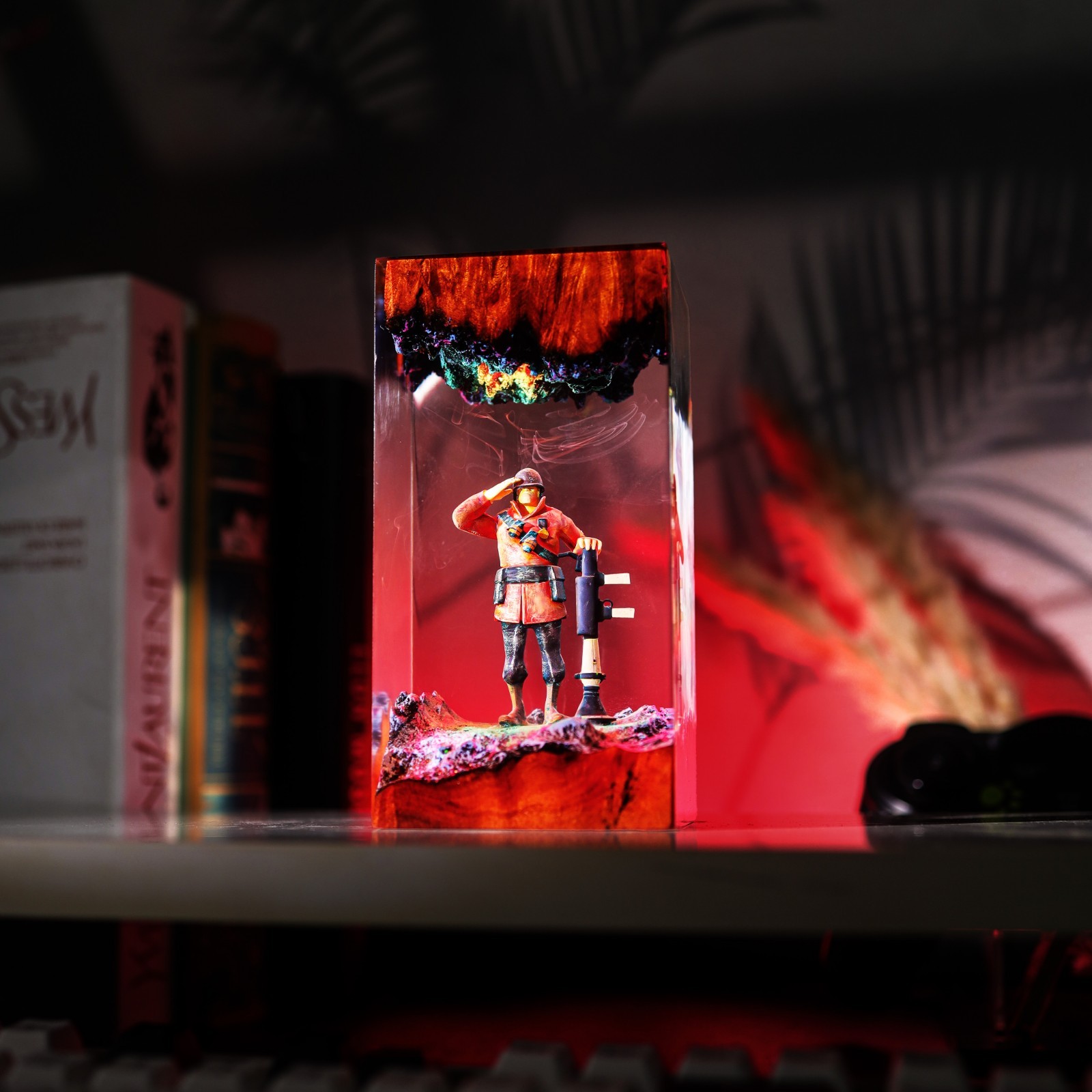 Red Soldier TF2 Resin Lamp, Team Fortress 2 Fan Diorama, Handmade Epoxy ...