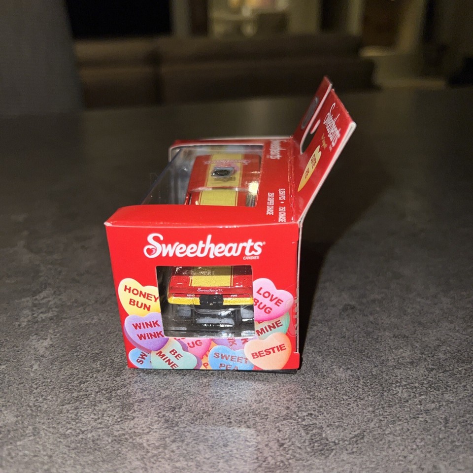 2024 M2 Machines Sweethearts 1971 Dodge Challenger Funny Car Valentine Day | eBay