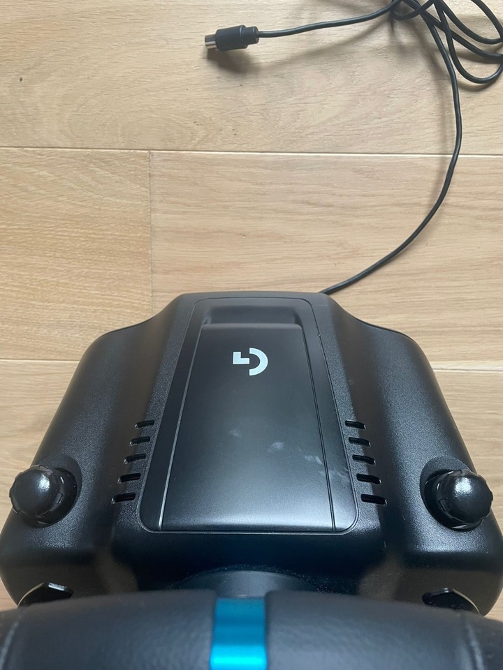 Logitech G923 Racing Steering Wheel and pedals + shifter, Compatible ...